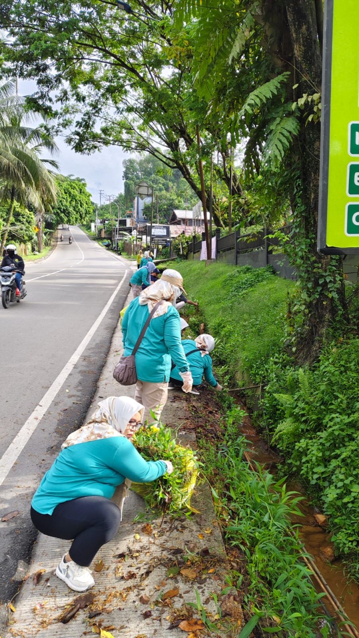 Minggu, 16 November 2025, Kelurahan Karang Anyar mengikuti dan ...